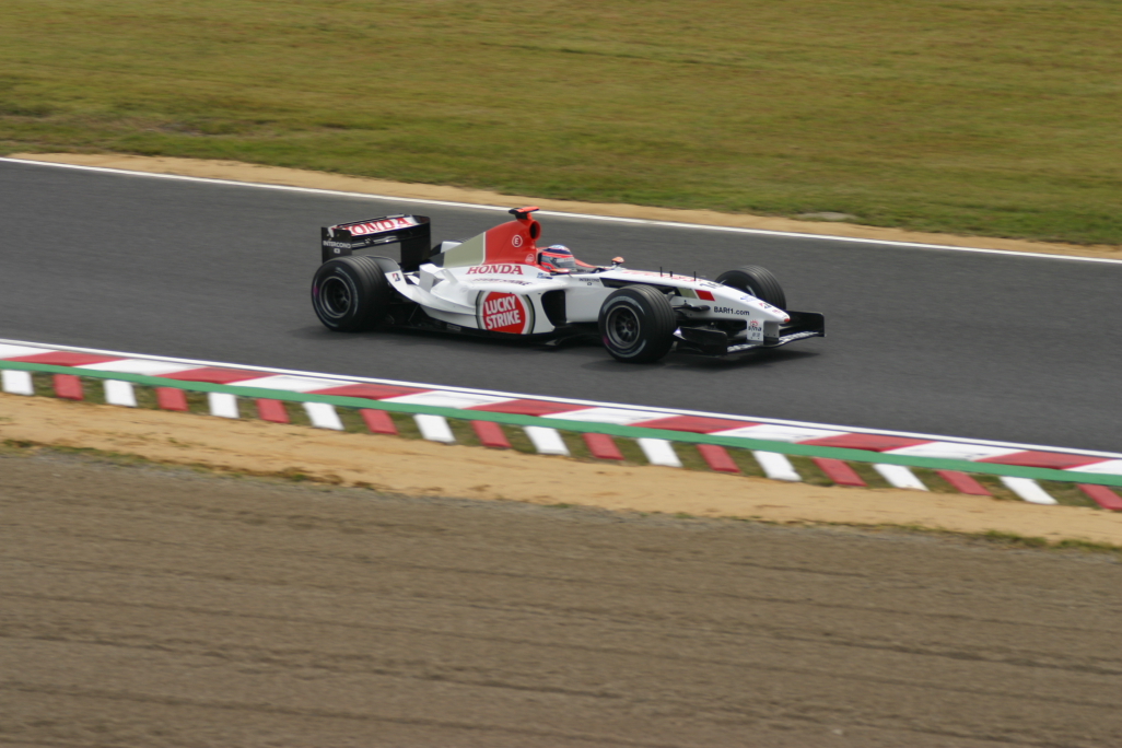 F1 JAPAN GP ( SUZUKA 10-11-12 October 2003)
