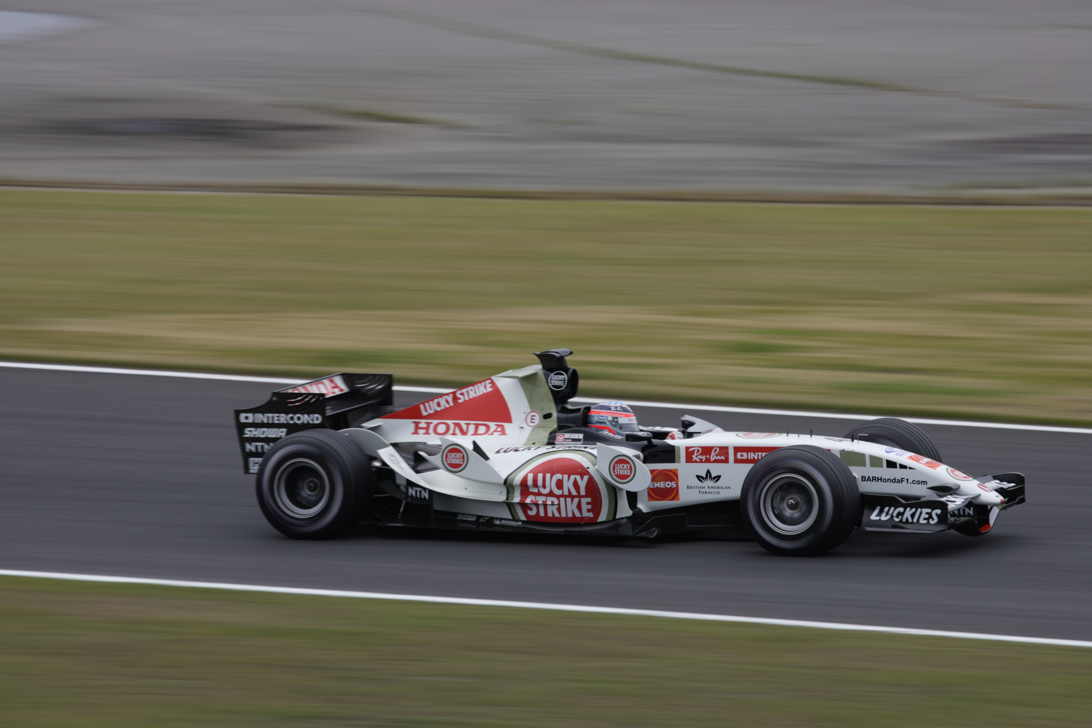 F1 JAPAN GP (07-08-09 October 2005)