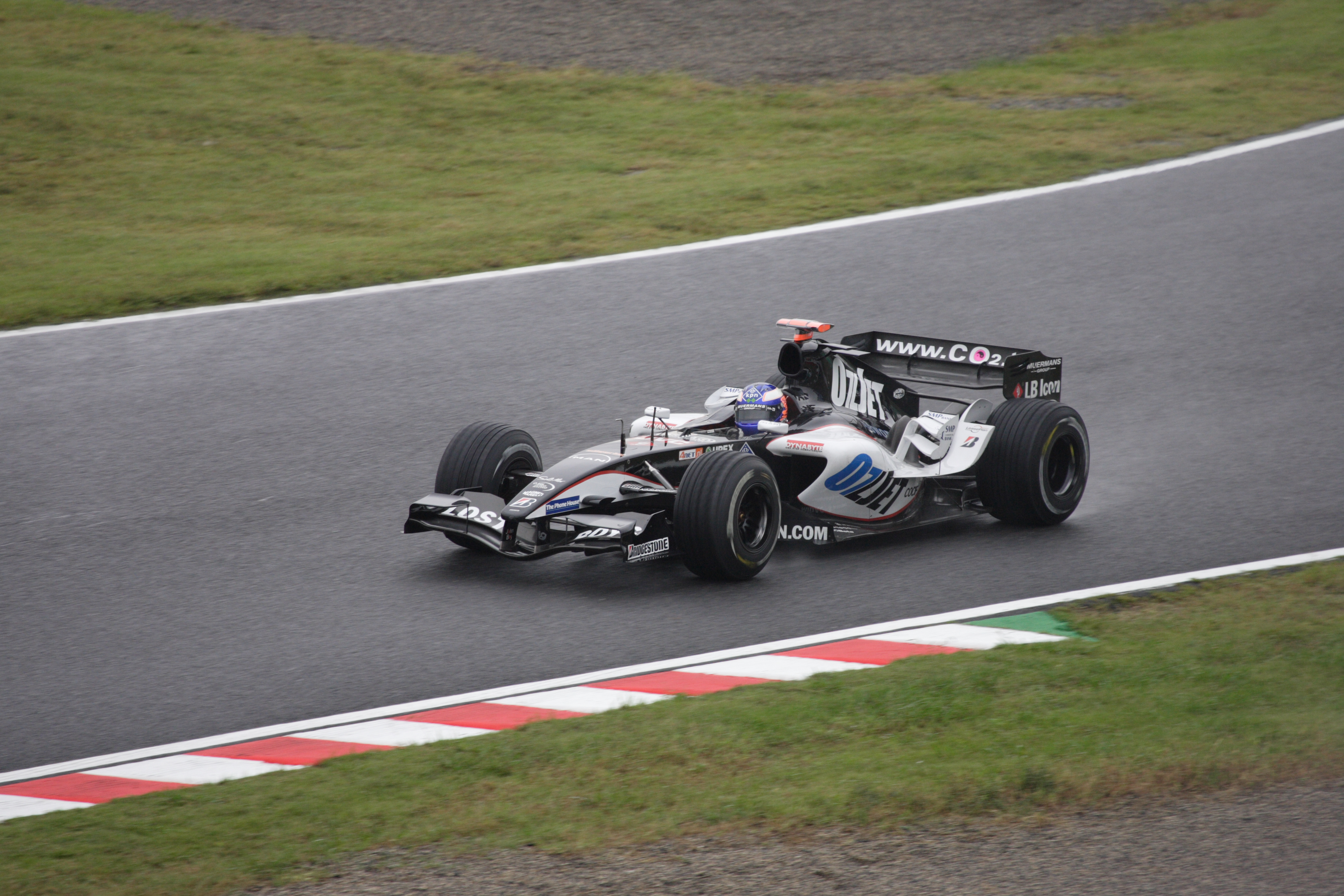 F1 JAPAN GP (07-08-09 October 2005)